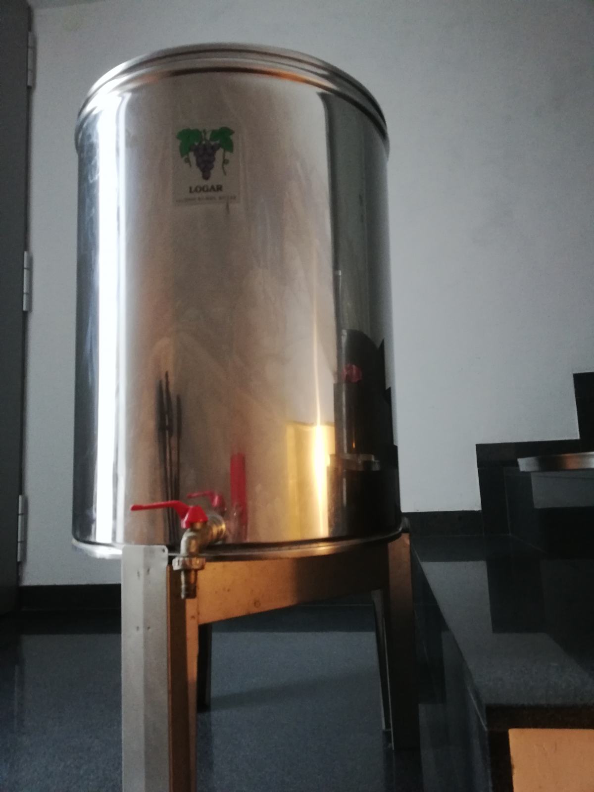 100l inox cisterna za vino/sok/kis/olje