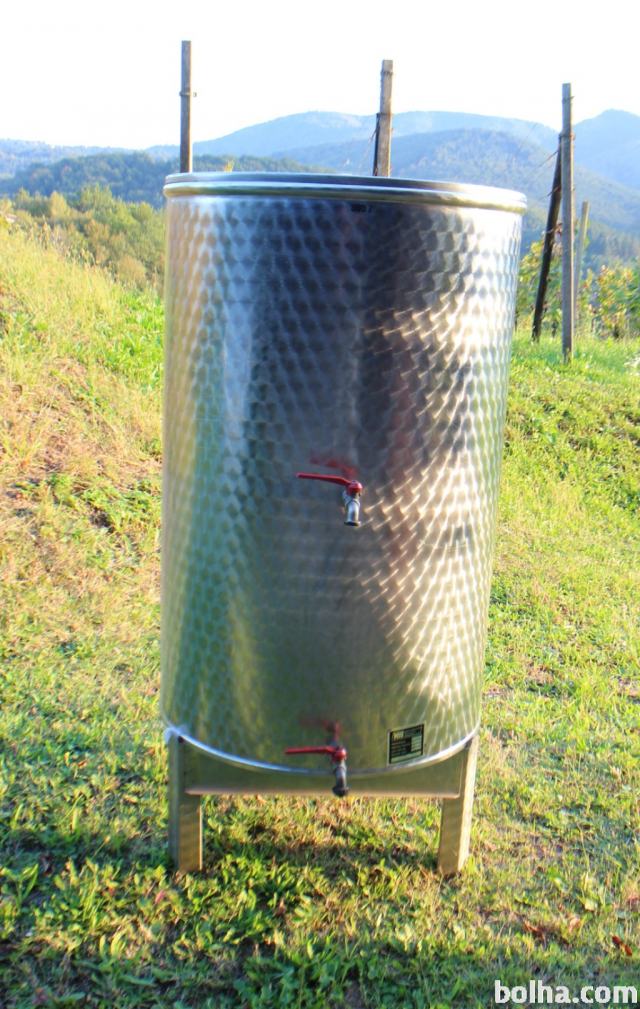 300 l sod za vino, nerjaveč, inox, 2 pipi, cisterna, posoda