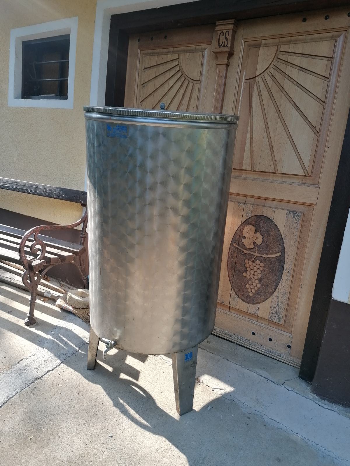 Cisterna inox za vino -300l