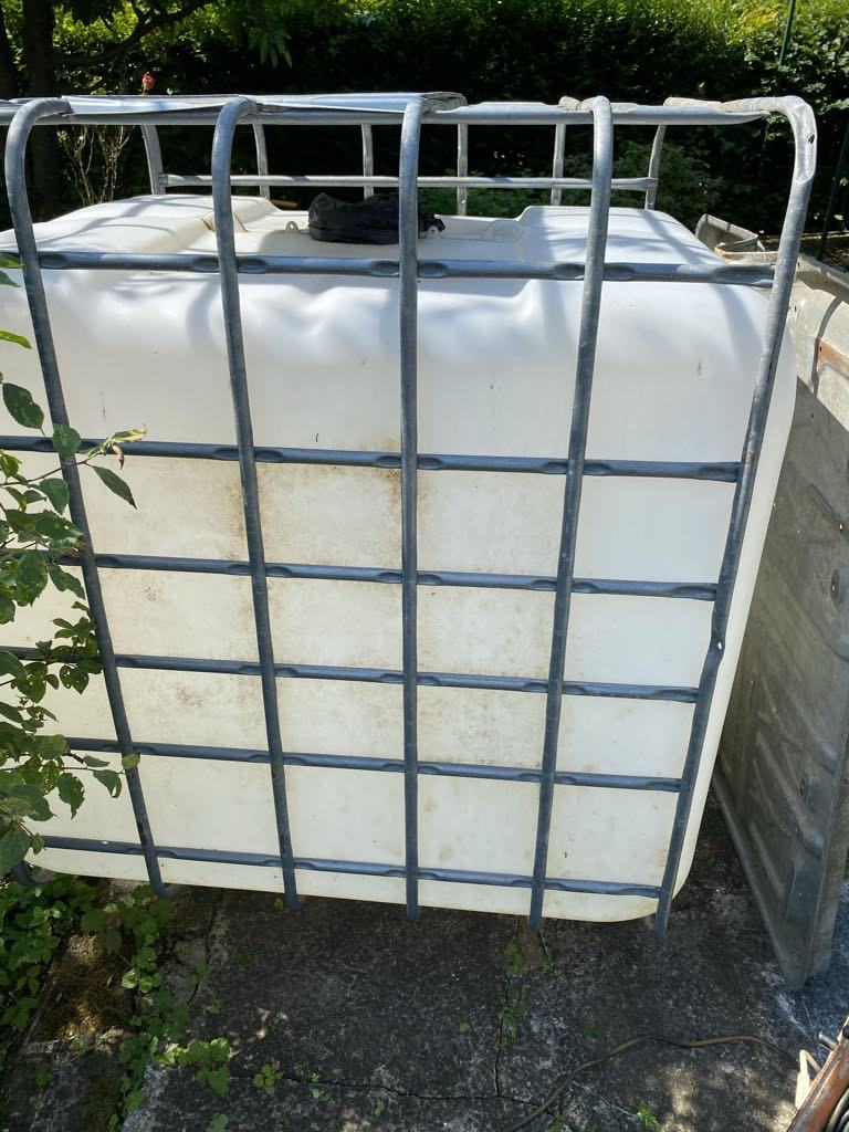 Cisterna za vodo, 1000 litrov