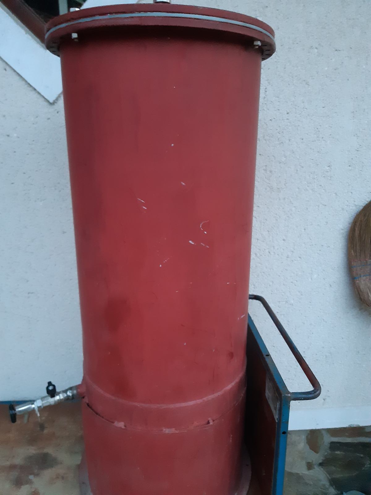 INOX cisterna cca 100l polna viljamovke