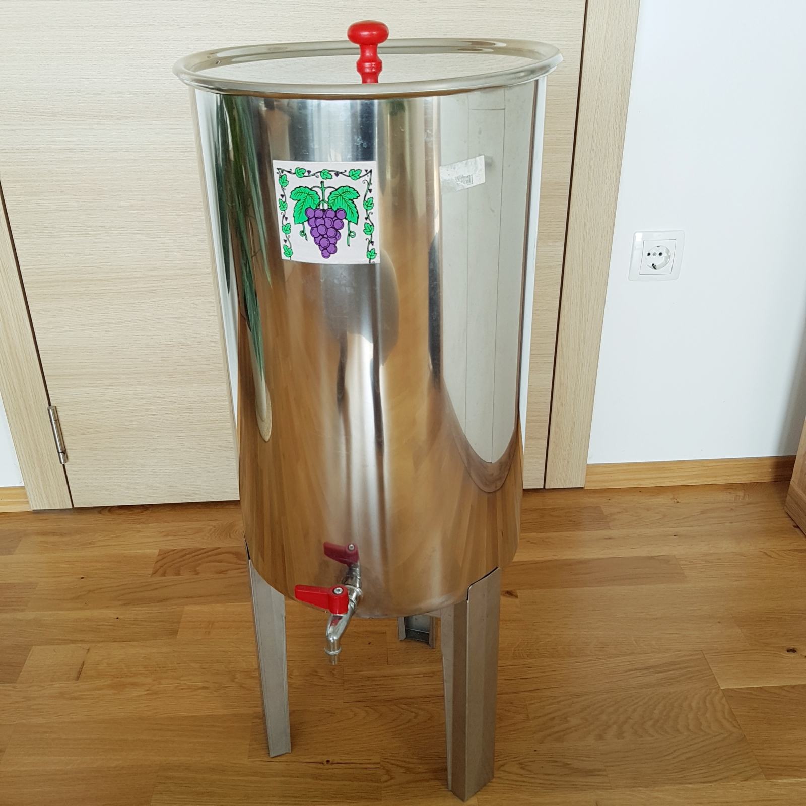Inox sod posoda za vino Malerič 35L