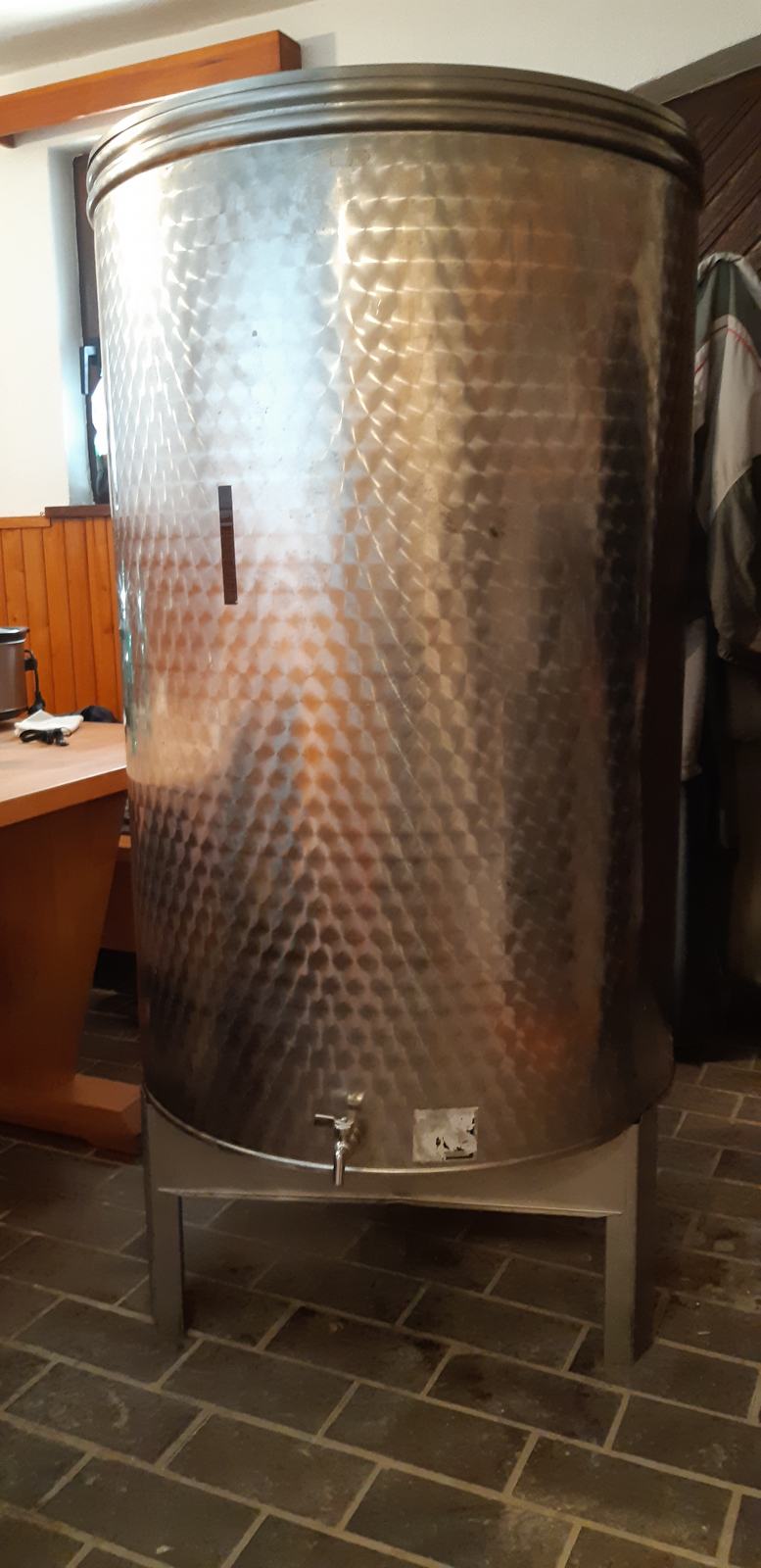 INOX SOD ZA VINO 600L