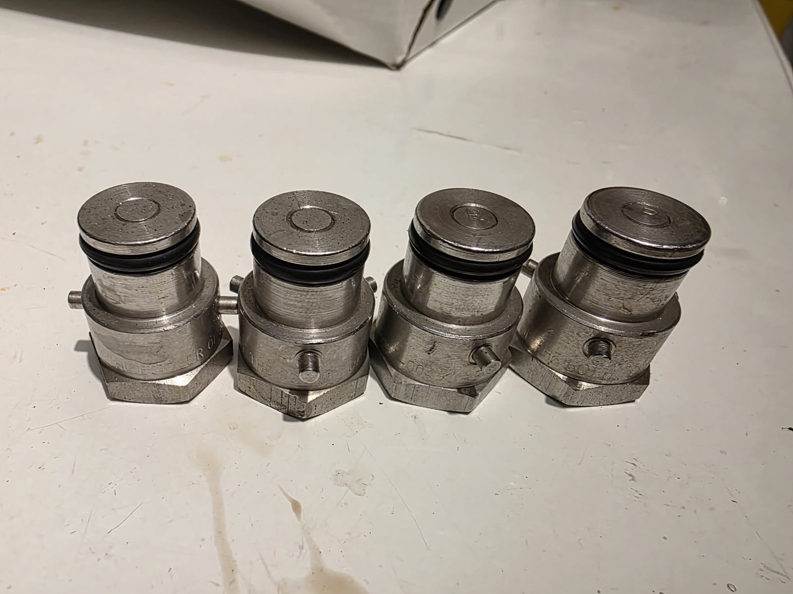 Pin lock keg priključki / post / konektorji