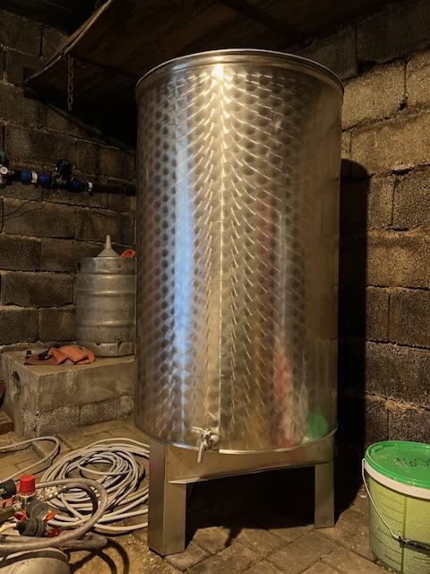 Prodam 300l inox sod