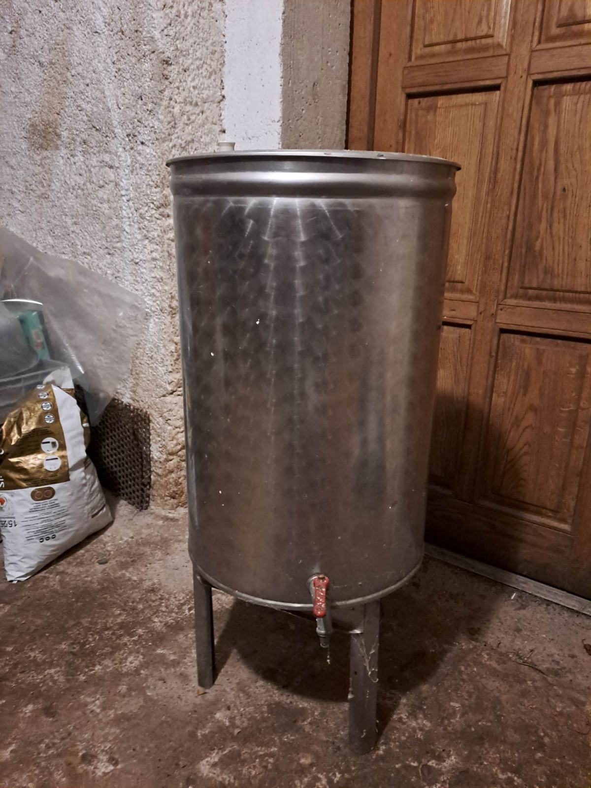 Prodam 60l Inox sod, brez plavajočega dna