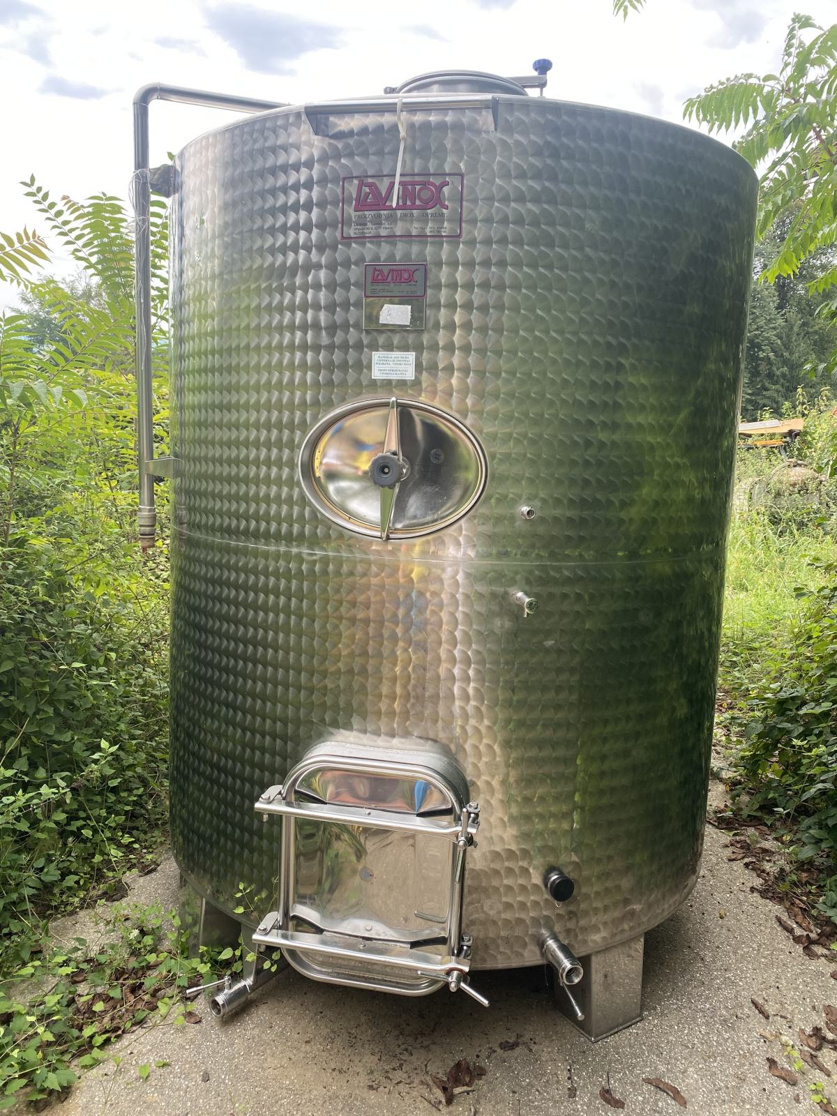 Prodam cisterne INOX za vino