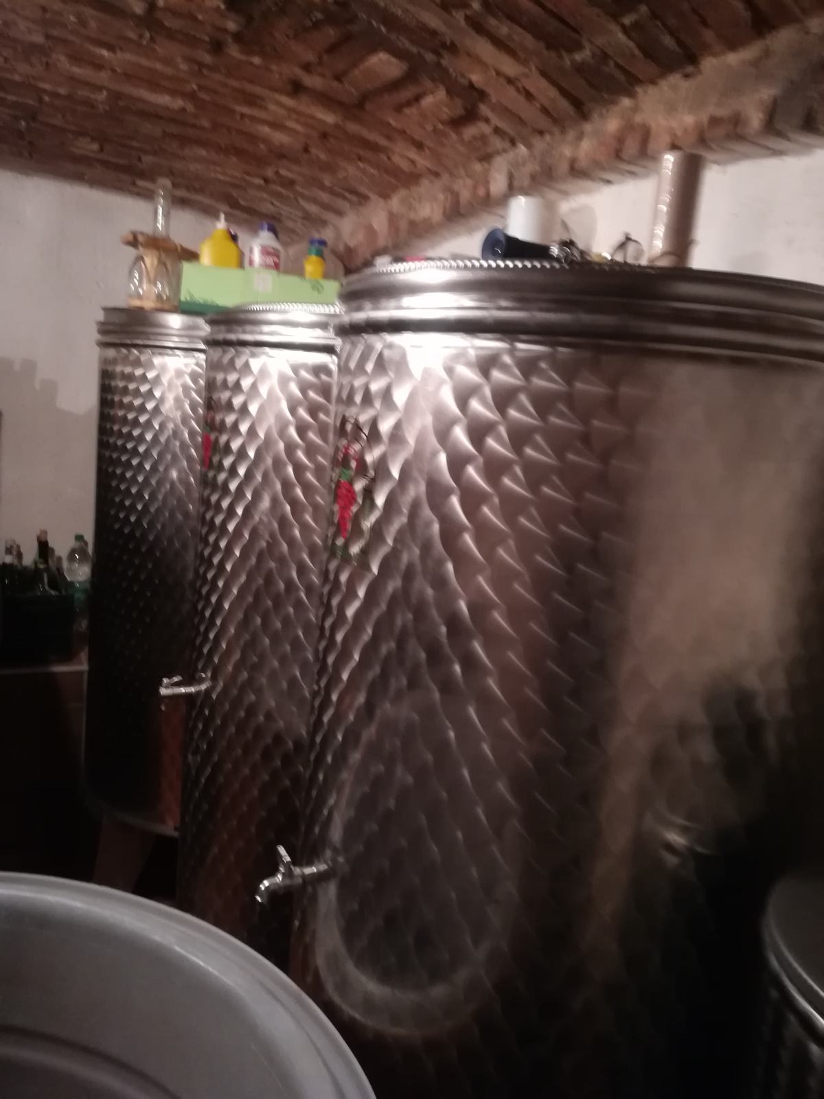PRODAM RAZNO VINOGRADNIŠKO OPREMO