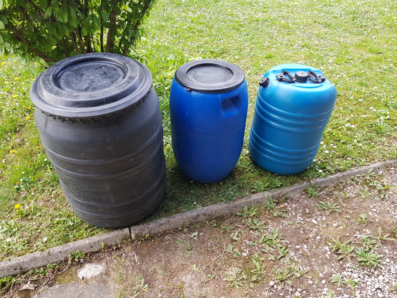 PVC / plastični sod 100L,80L, 60L, 50L s pokrovom