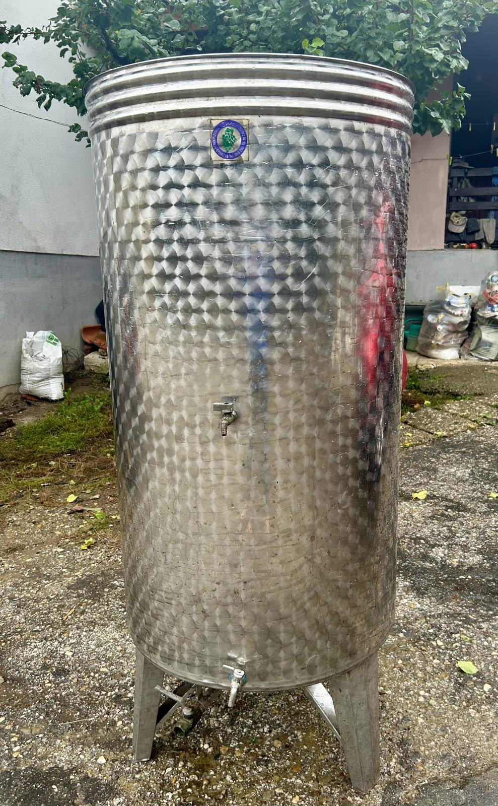 Rostfrei sod za vino, 500 in 600 litrov