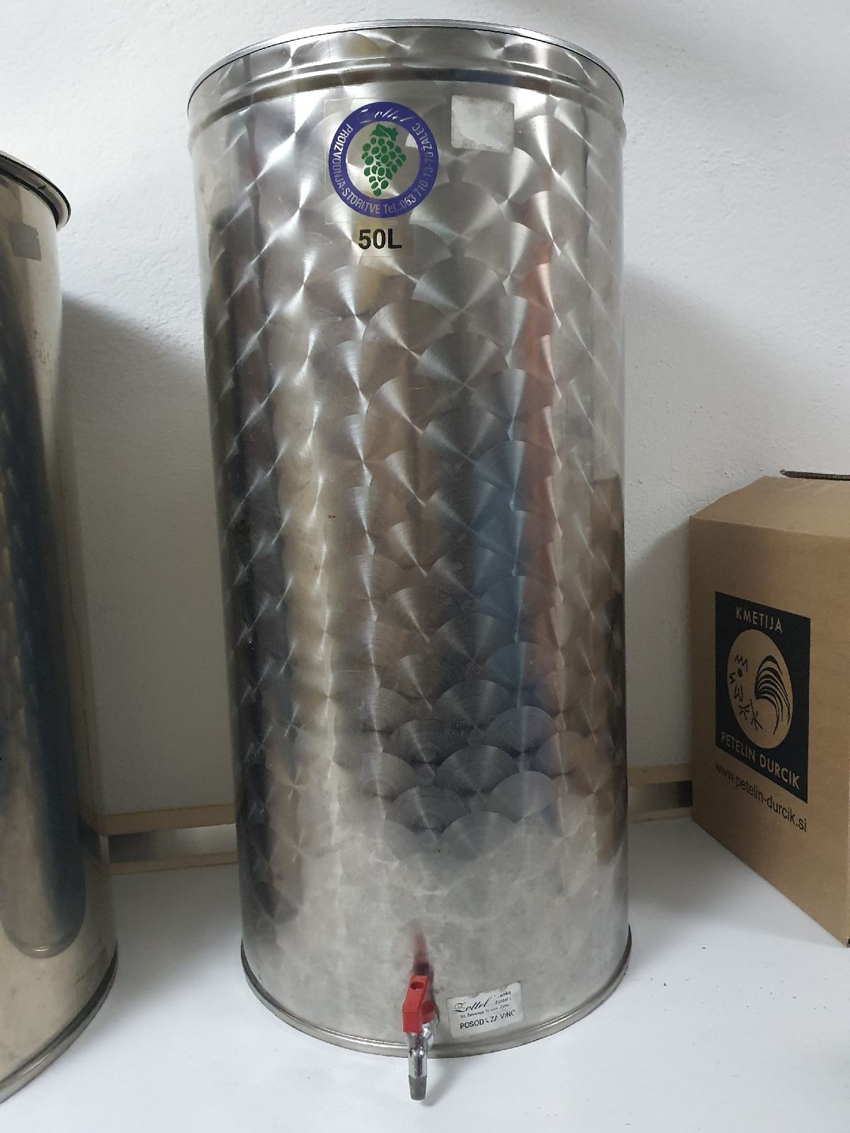 Sod za sok ali vino iz nerjavečega jekla - inox, 50 literski