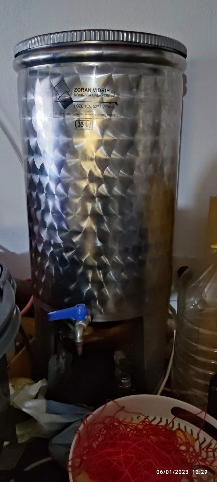 sod za vino 35l nov