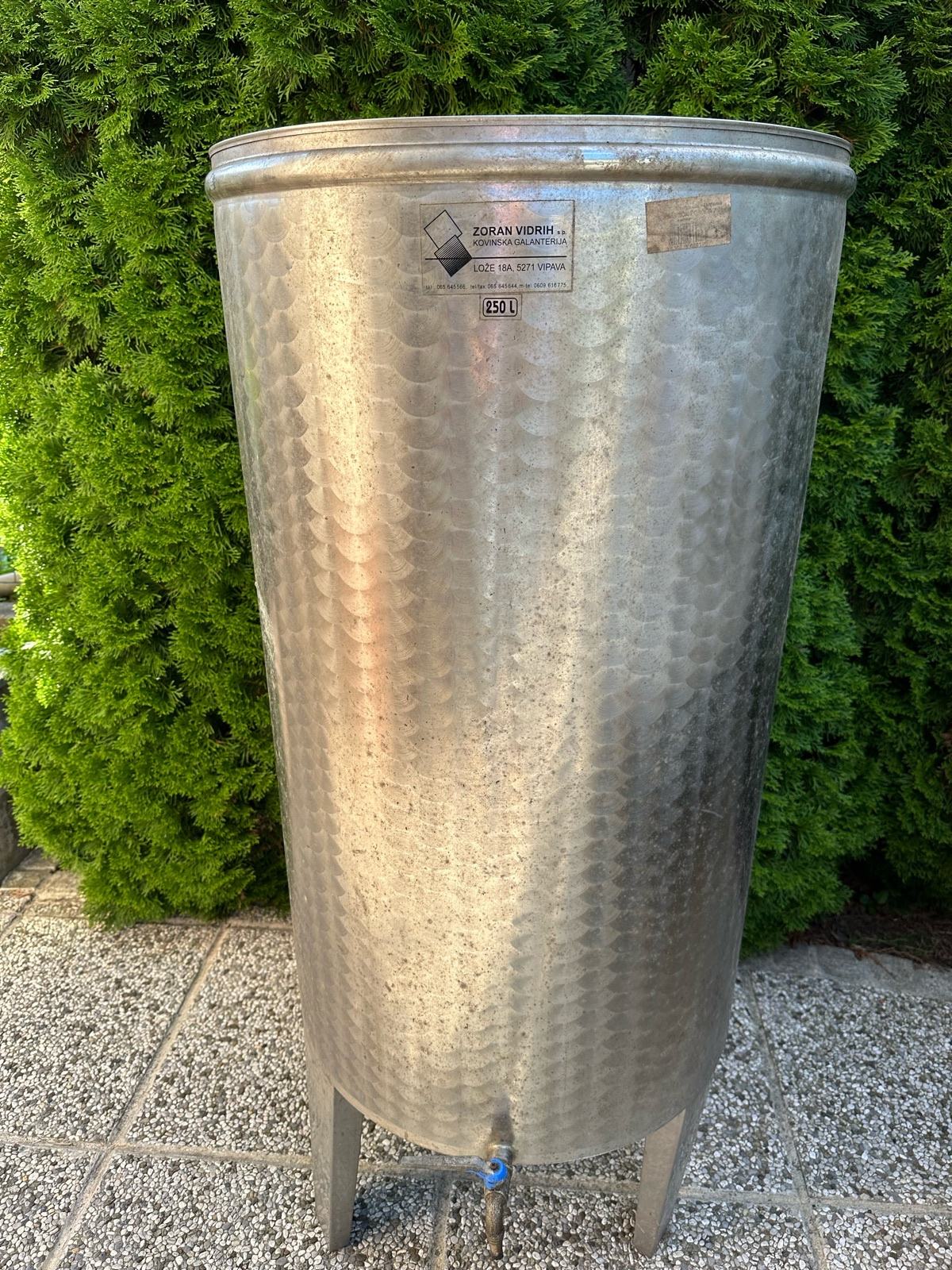 Sod za vino Inox 250L