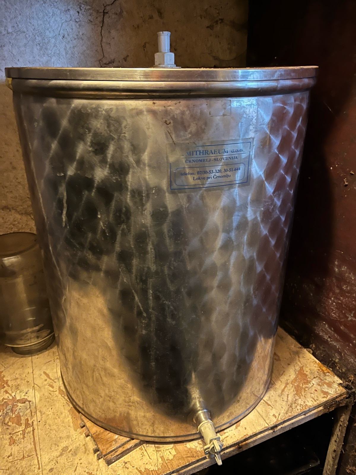 Sod za vino inox cca 50 litrov