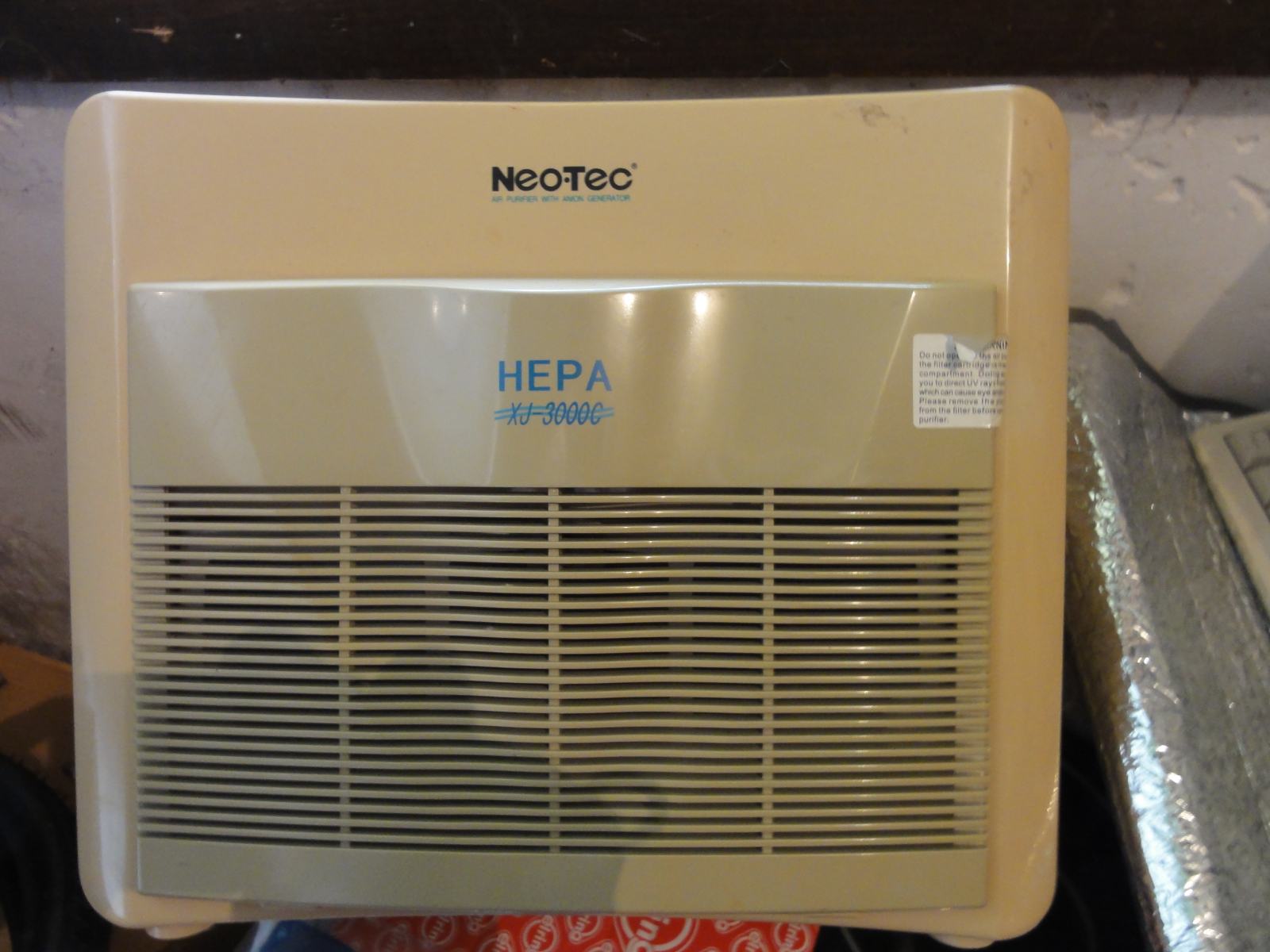 Čistilec in ionizator NEOTEC XJ-3000C