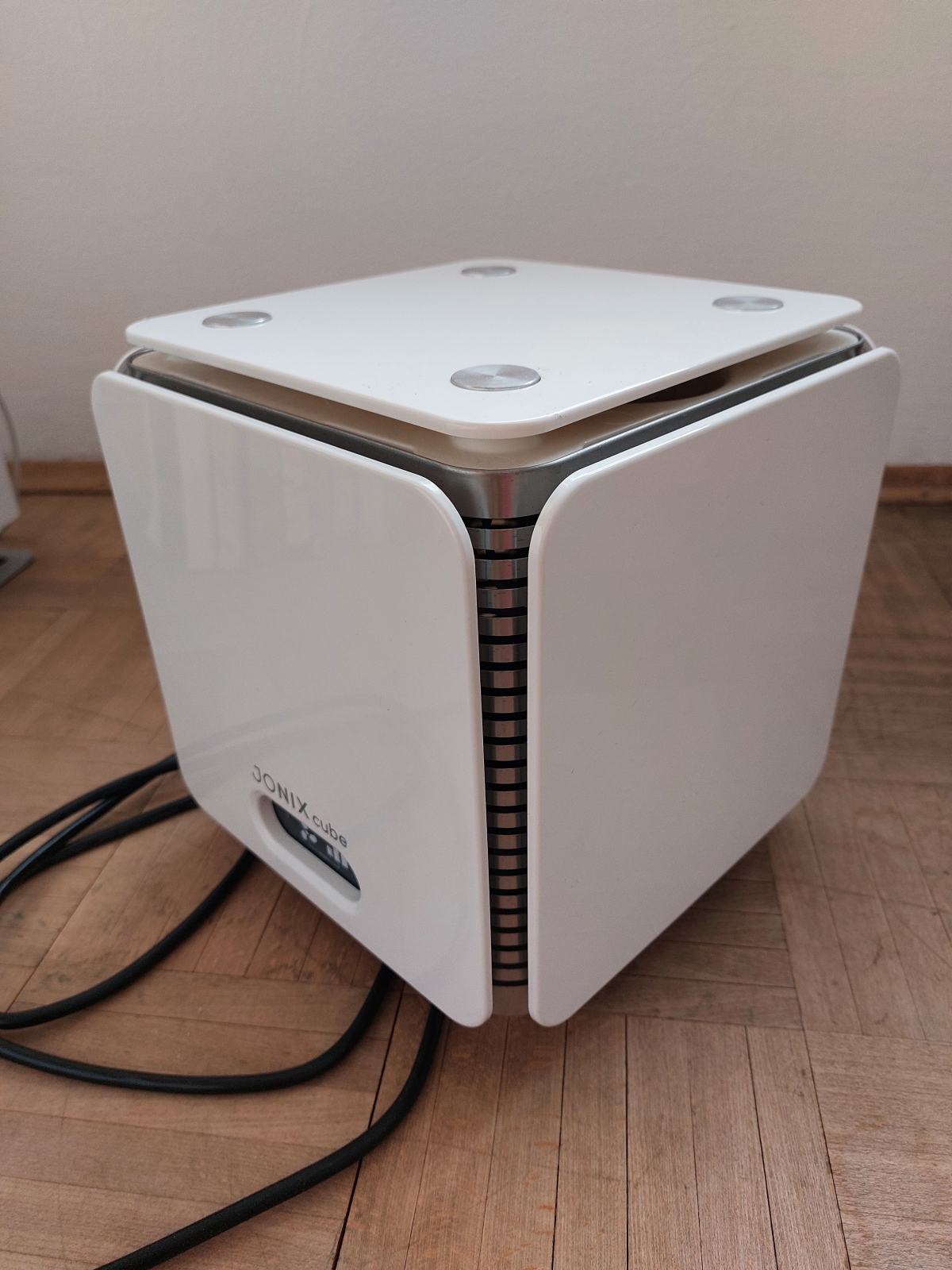 IONIZATOR ZRAKA - Jonix Cube - kot nov