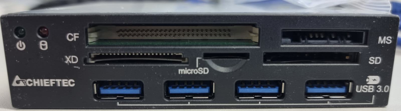 Chieftec CRD-801H all-in-one čitalec kartic 4x USB 3.0 port 3,5 panel