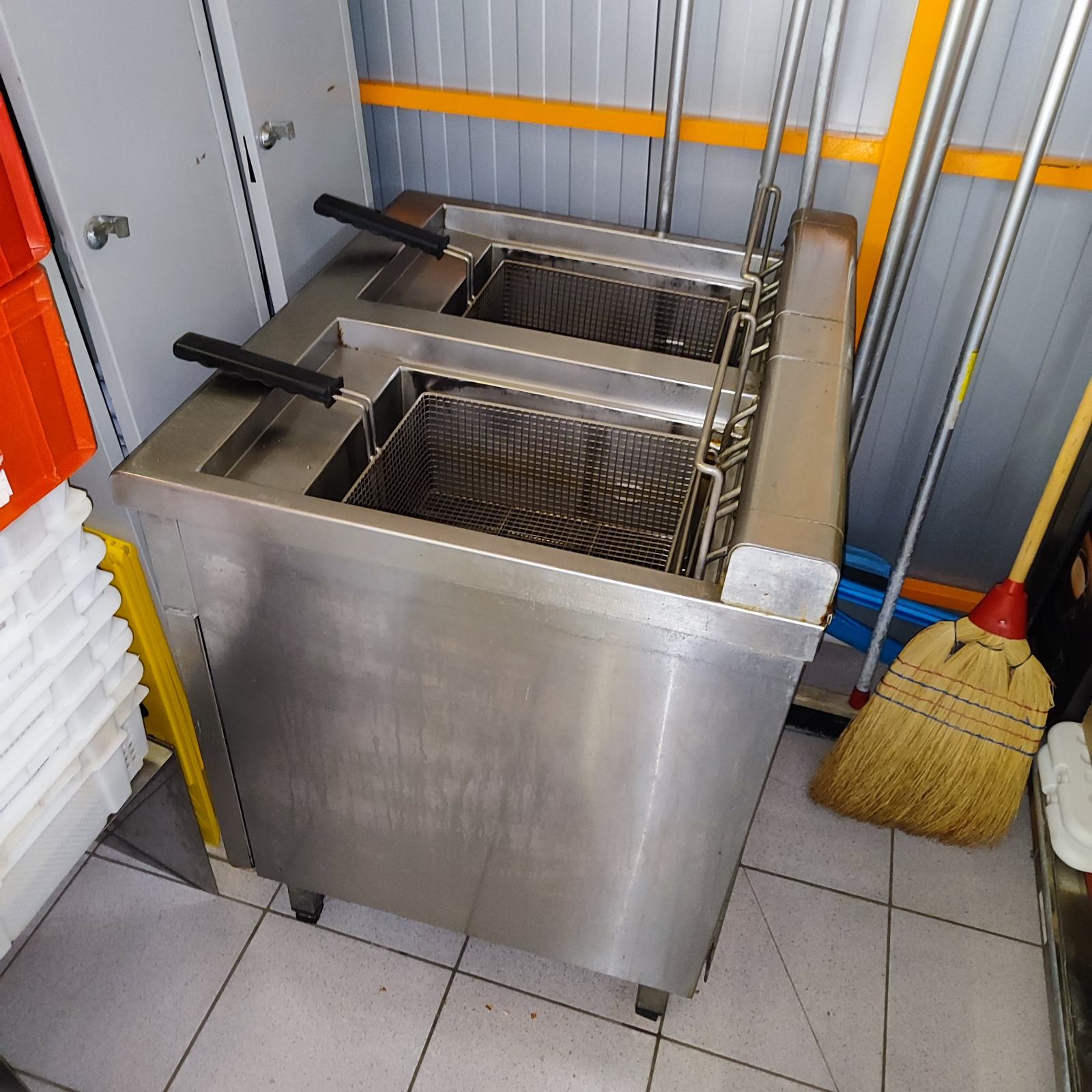 Električna FRITEZA