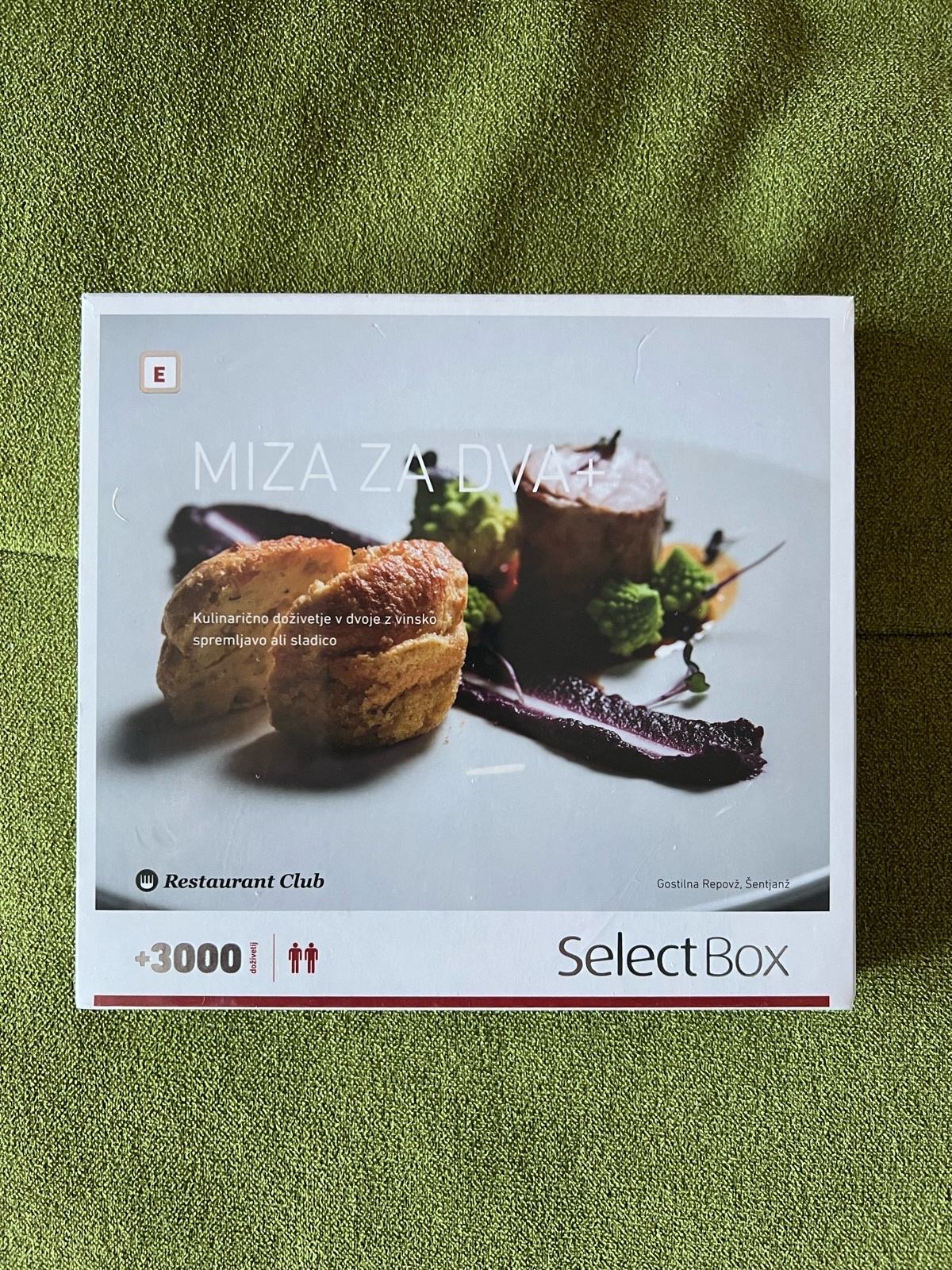 Darilni paket SelectBox “Miza za dva”