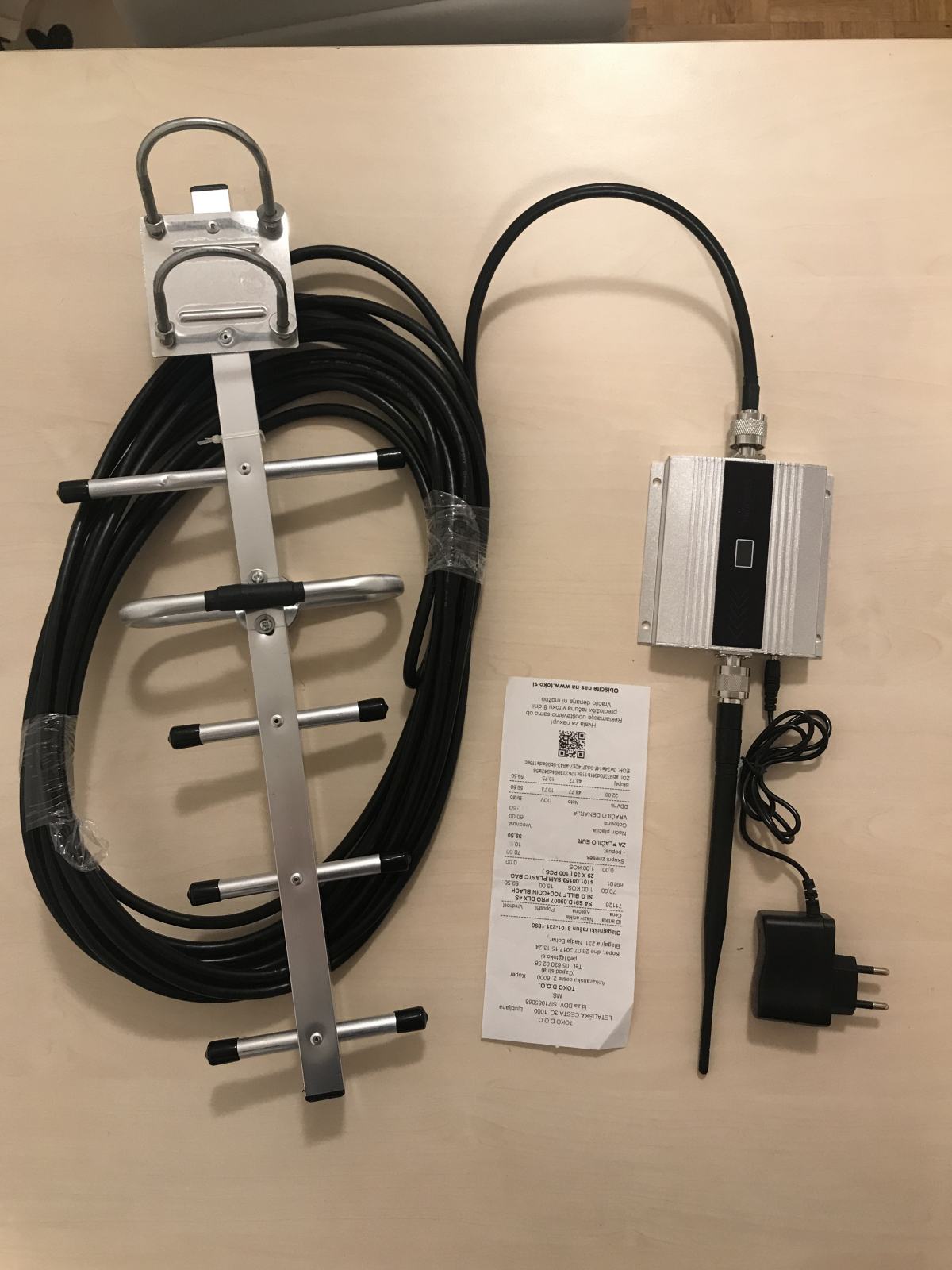 OJAČEVALEC MOBITEL GSM SIGNALA ANTENA REPETITOR PROFESIONAL