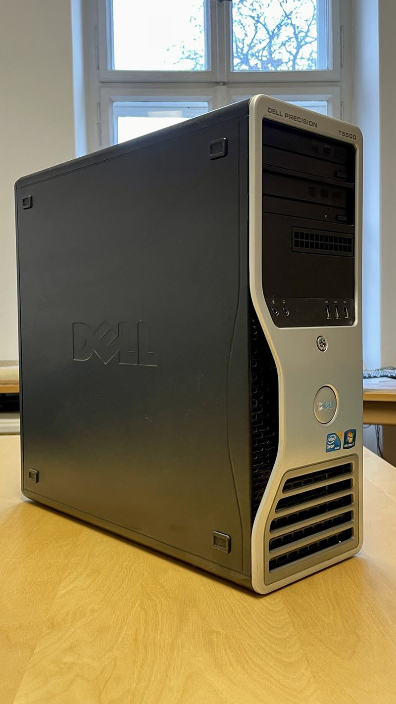 Računalnik PC DELL Precision T5500