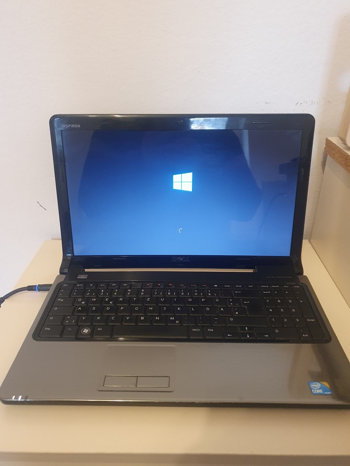 Dell inspiron 1564