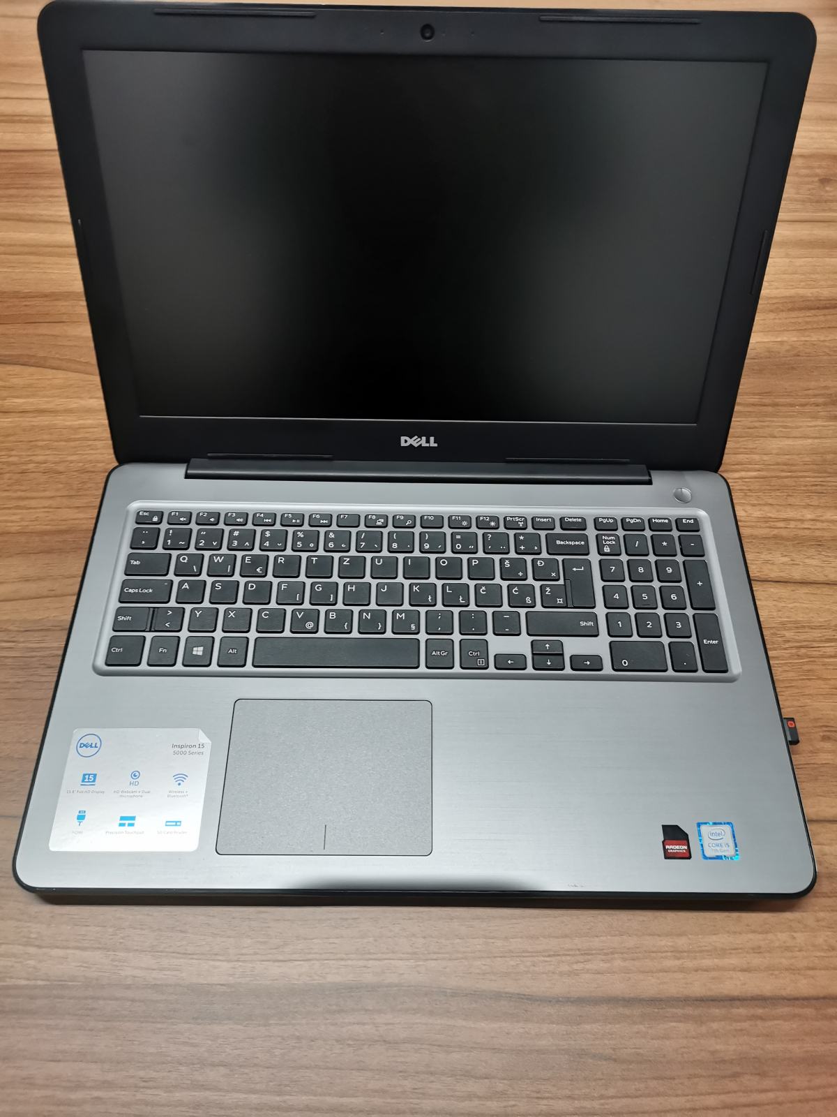 DELL Inspiron 5567