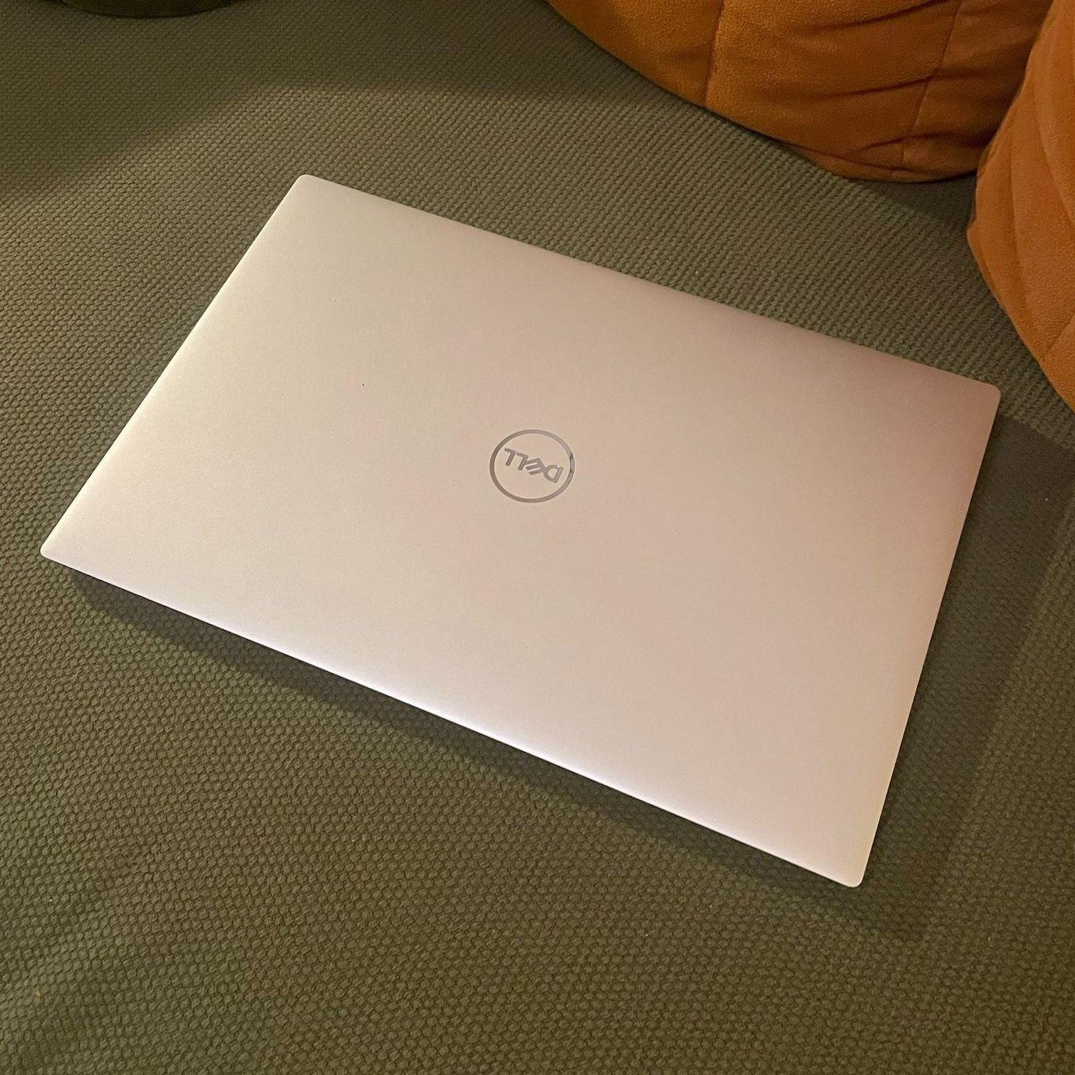 Dell XPS 15 9500 (UHD, i7-10750H, GTX 1650TI, 32GB RAM, 512GB SSD)