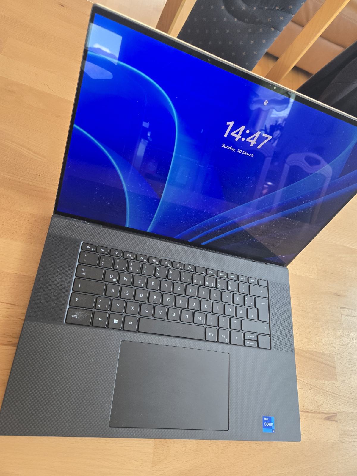 Prenosnik DELL XPS 17 9720, i7-12700H, 32GB, 1TB, RTX 4060, 4K TOUCH
