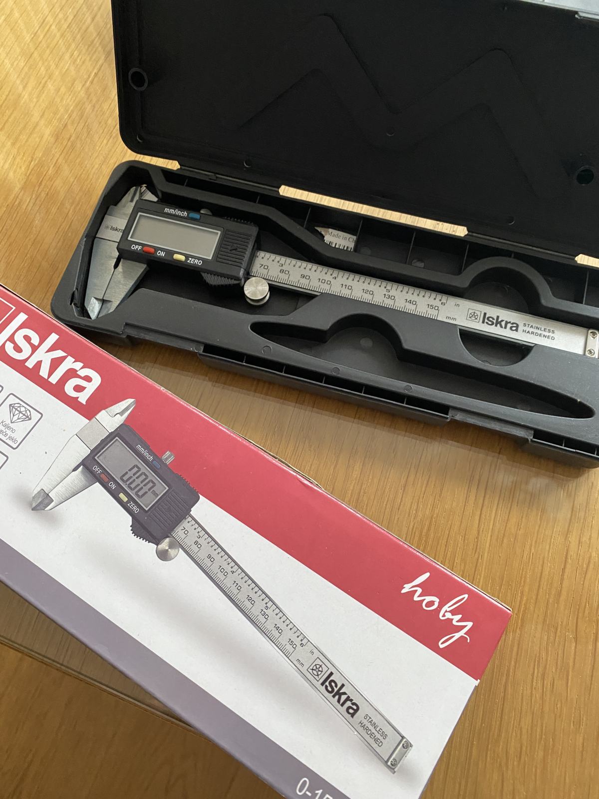 kljunasto merilo Iskra Hoby