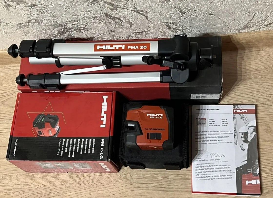 Linijski laser Hilti PM2-LG s HILTI PMA 2