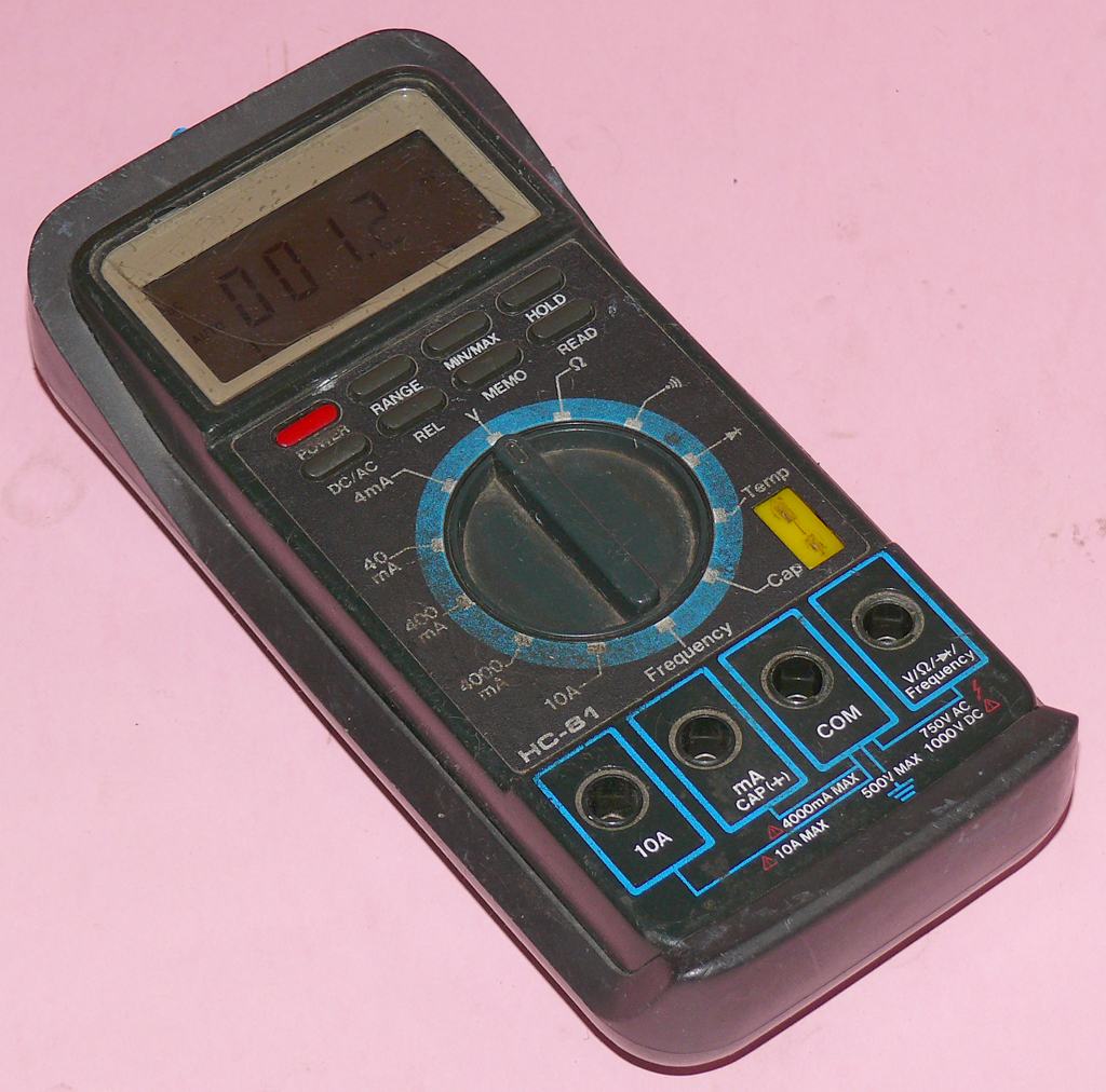 Prodam digitalni multimeter