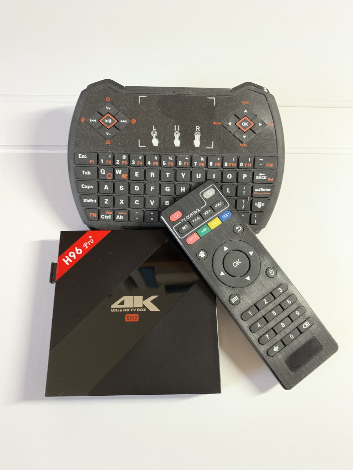 H96 Pro Plus Android TV Box 2Gb/16Gb + Brezžična tipkovnica