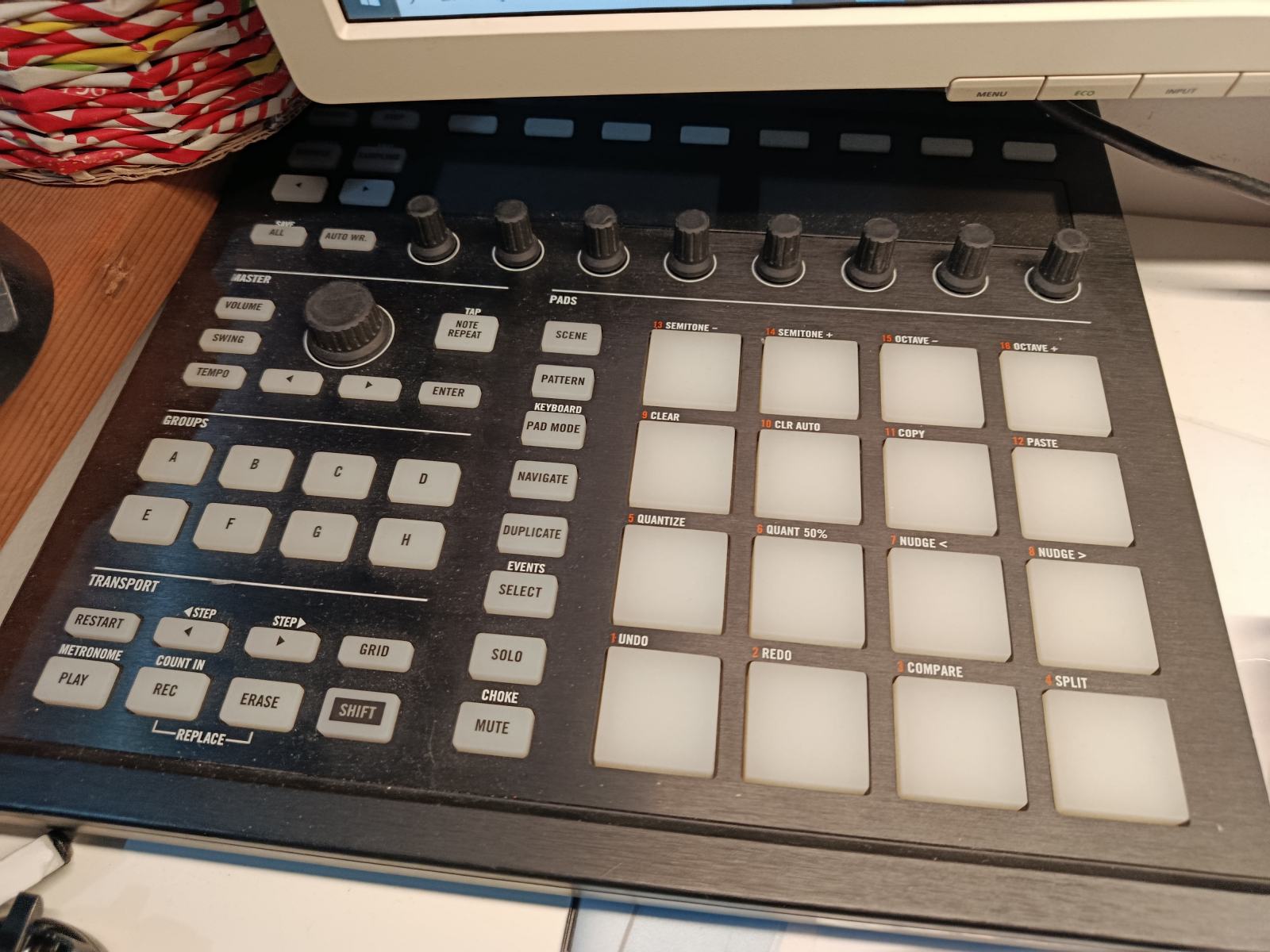 Machine Control mk1 midi kontroler