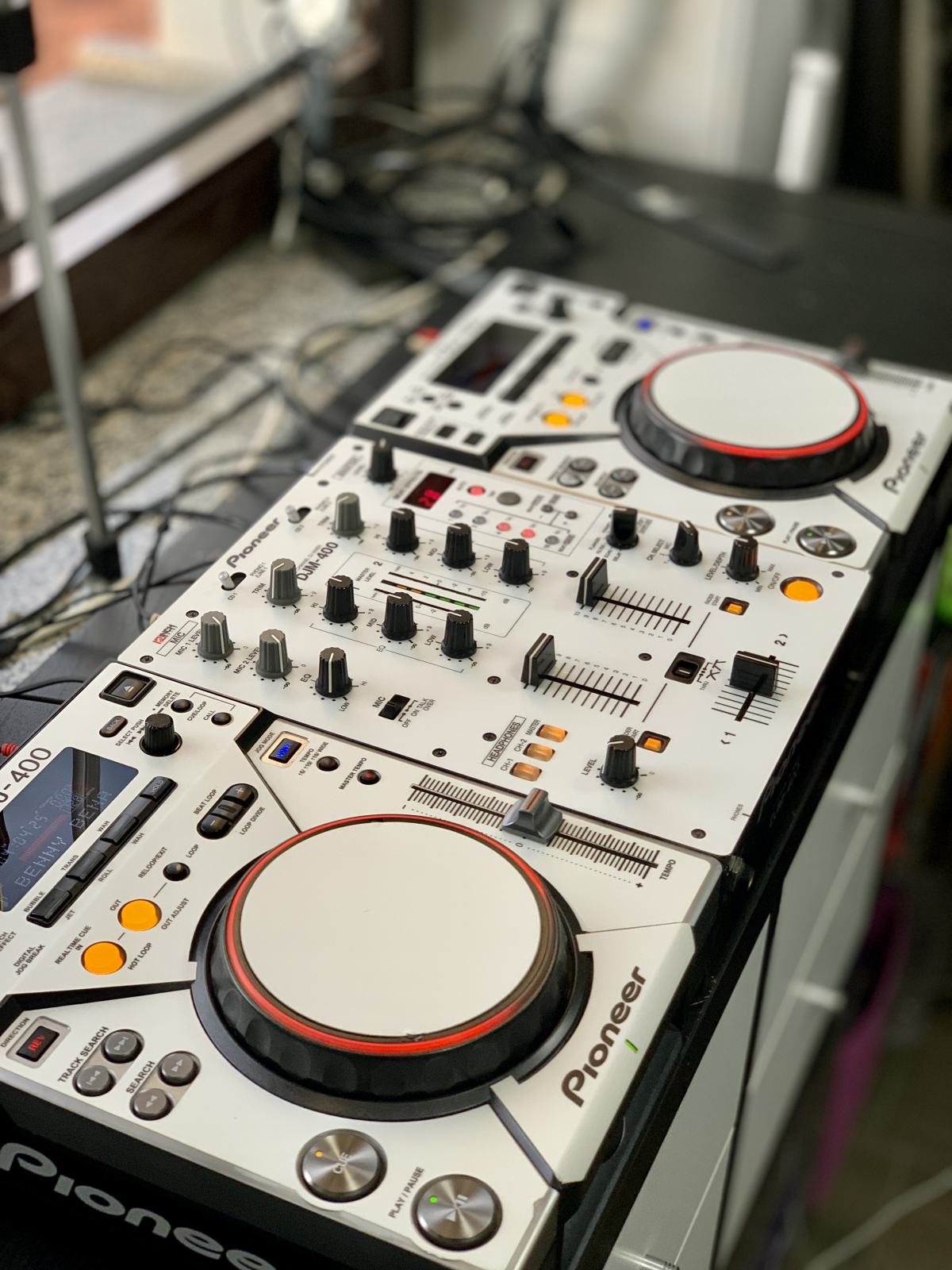 Pioneer PRO DJ 2x CDJ 400 & DJM 400 12inch White