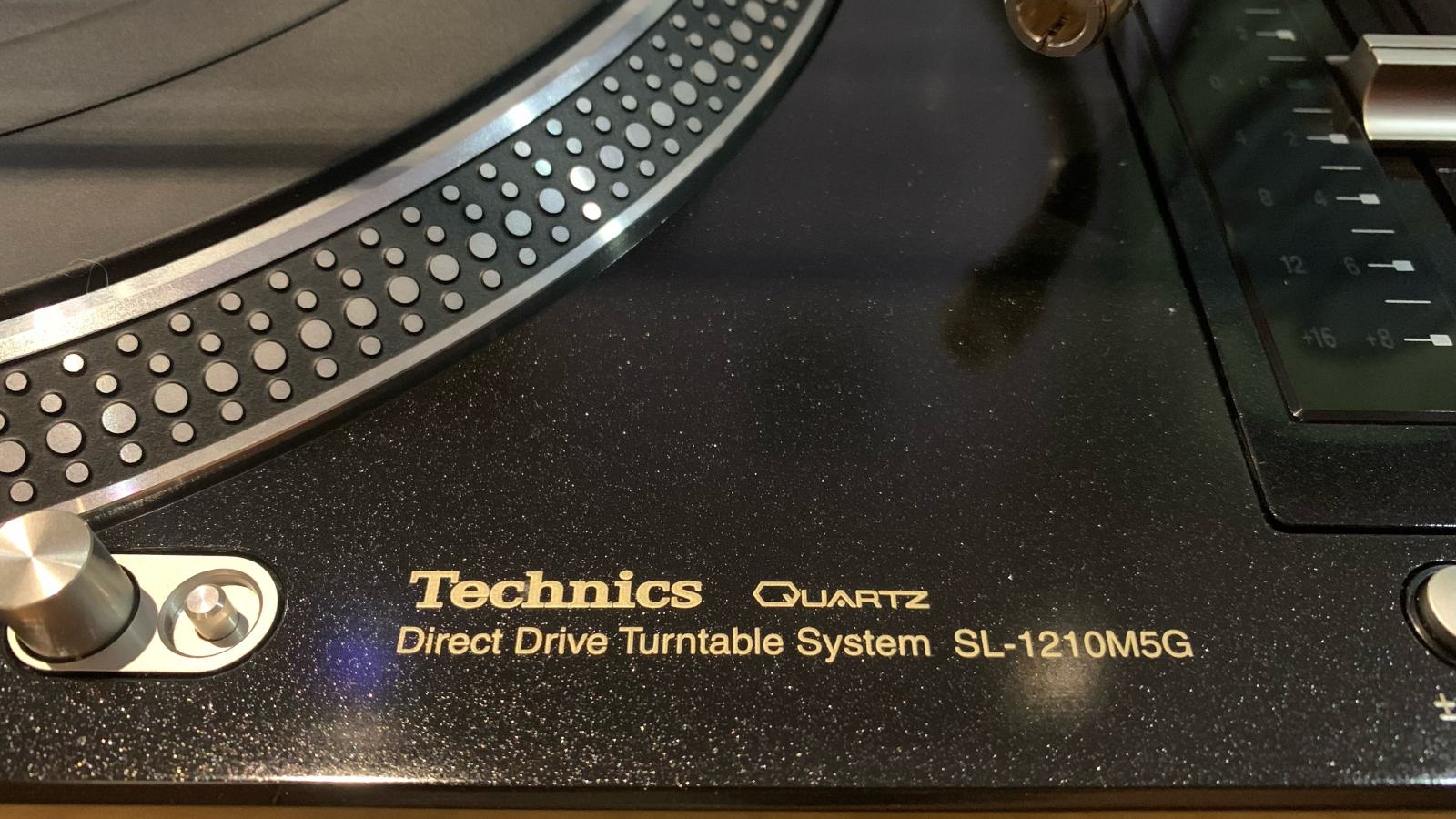 TECHNICS SL 1210 M5G GRAMOFON