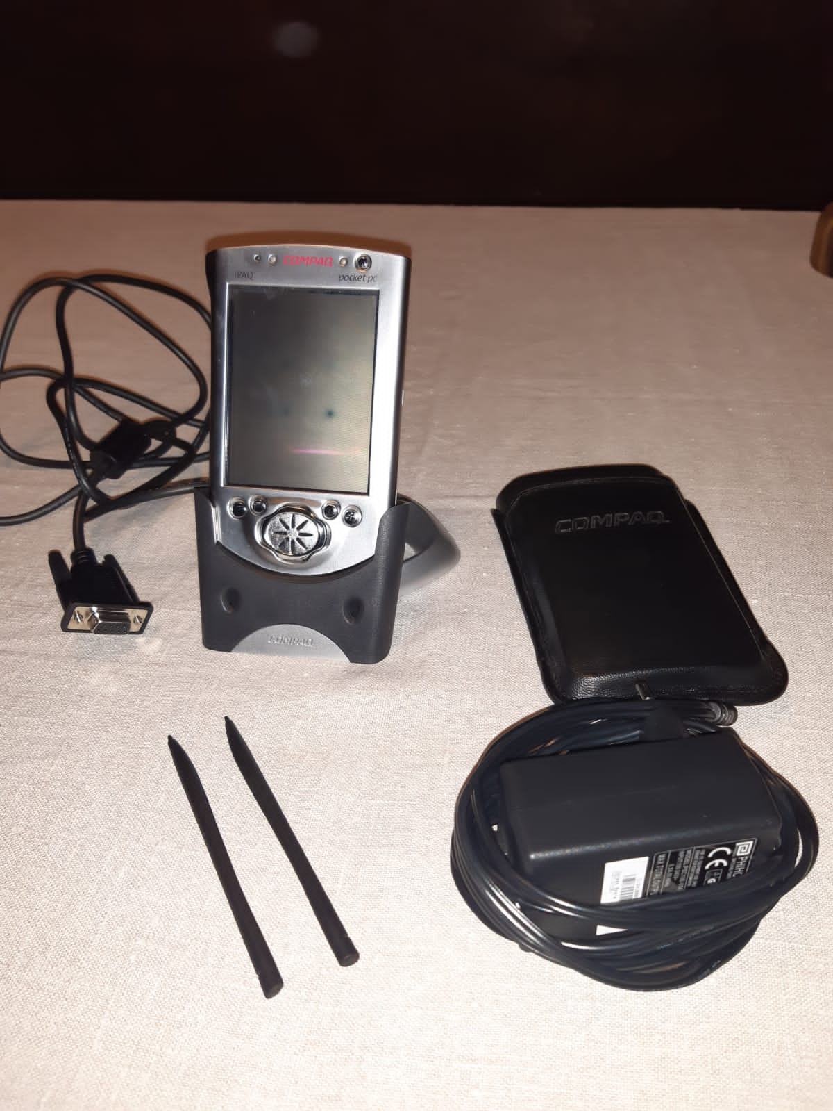 Dlančnik Compaq IPAQ H3630 pocket PC - NOVO