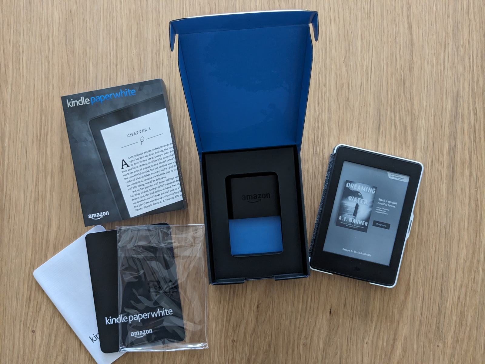 Kindle Paperwhite, 7th generation + ovitek