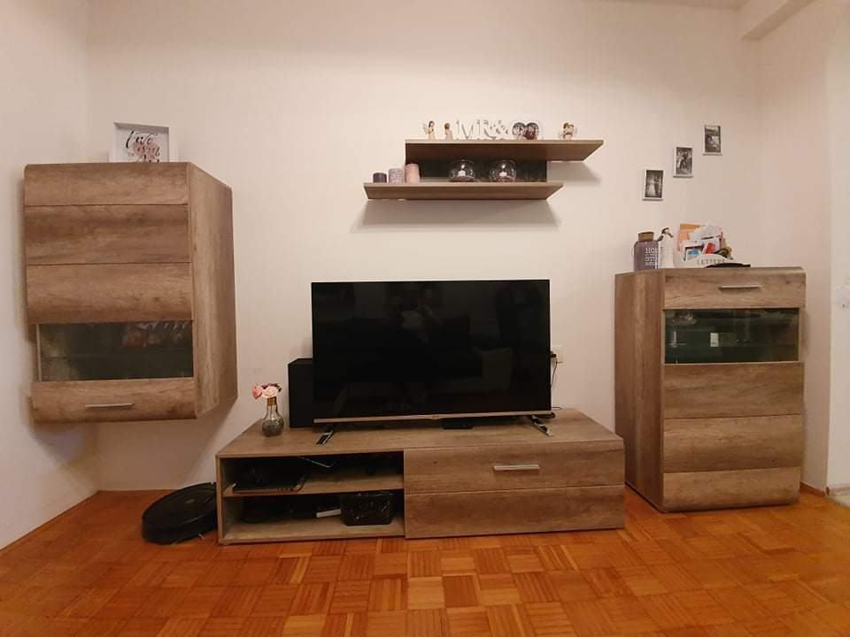 dnevna soba - barva hrast