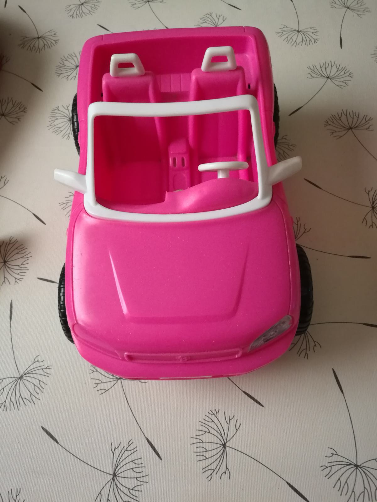 Avto za Barbi