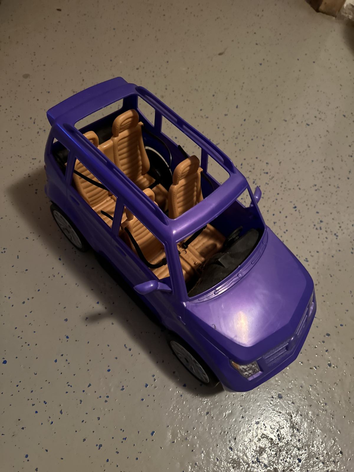 Barbie avto