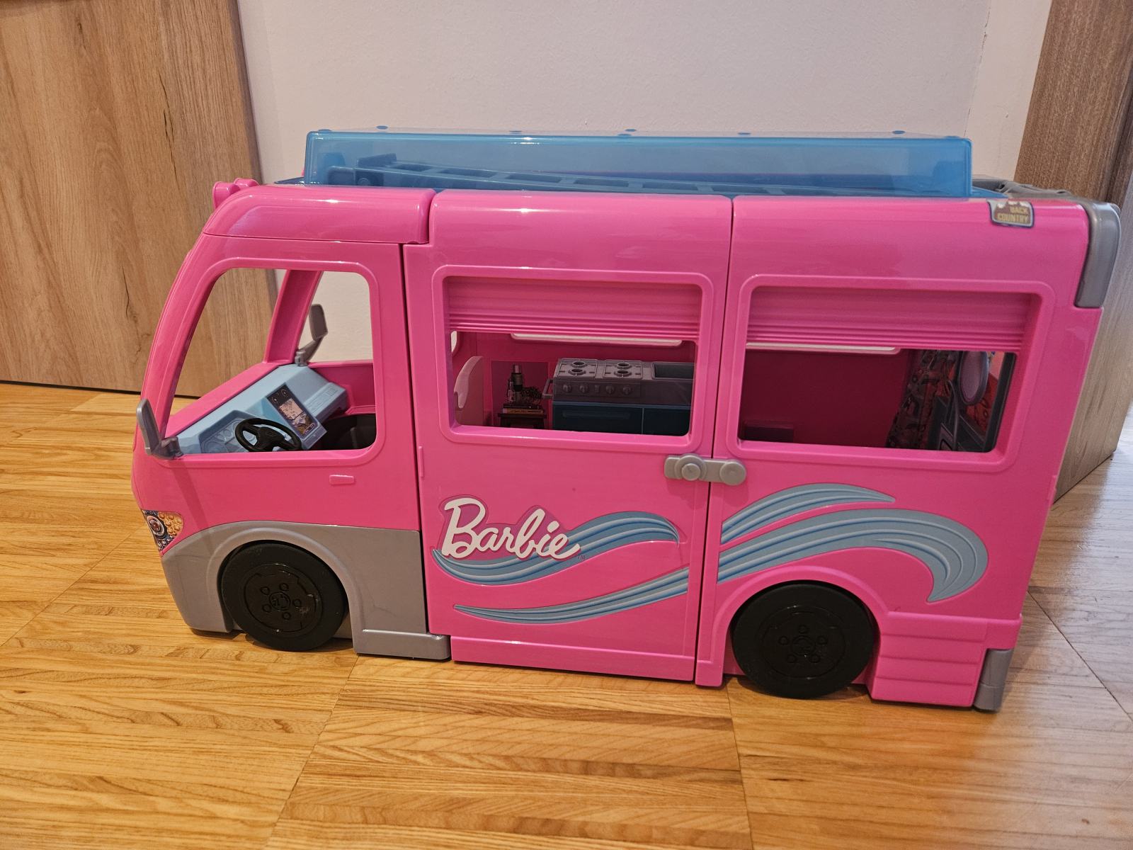 Barbie avtodom camper