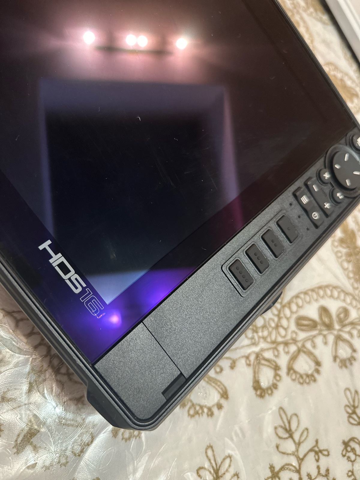 LOWRANCE HDS 16 LIVE