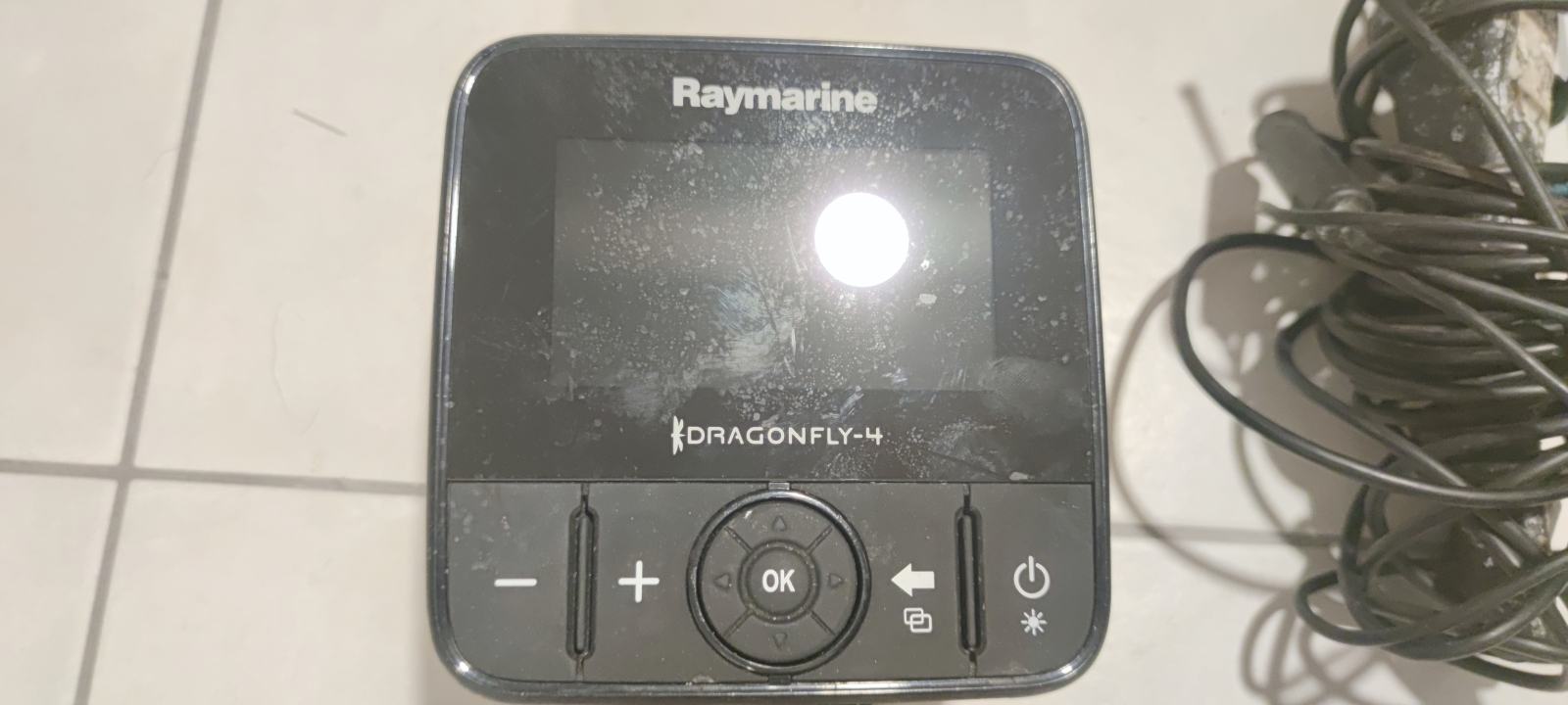 Raymarine Dragonfly 4 PRO fishfinder