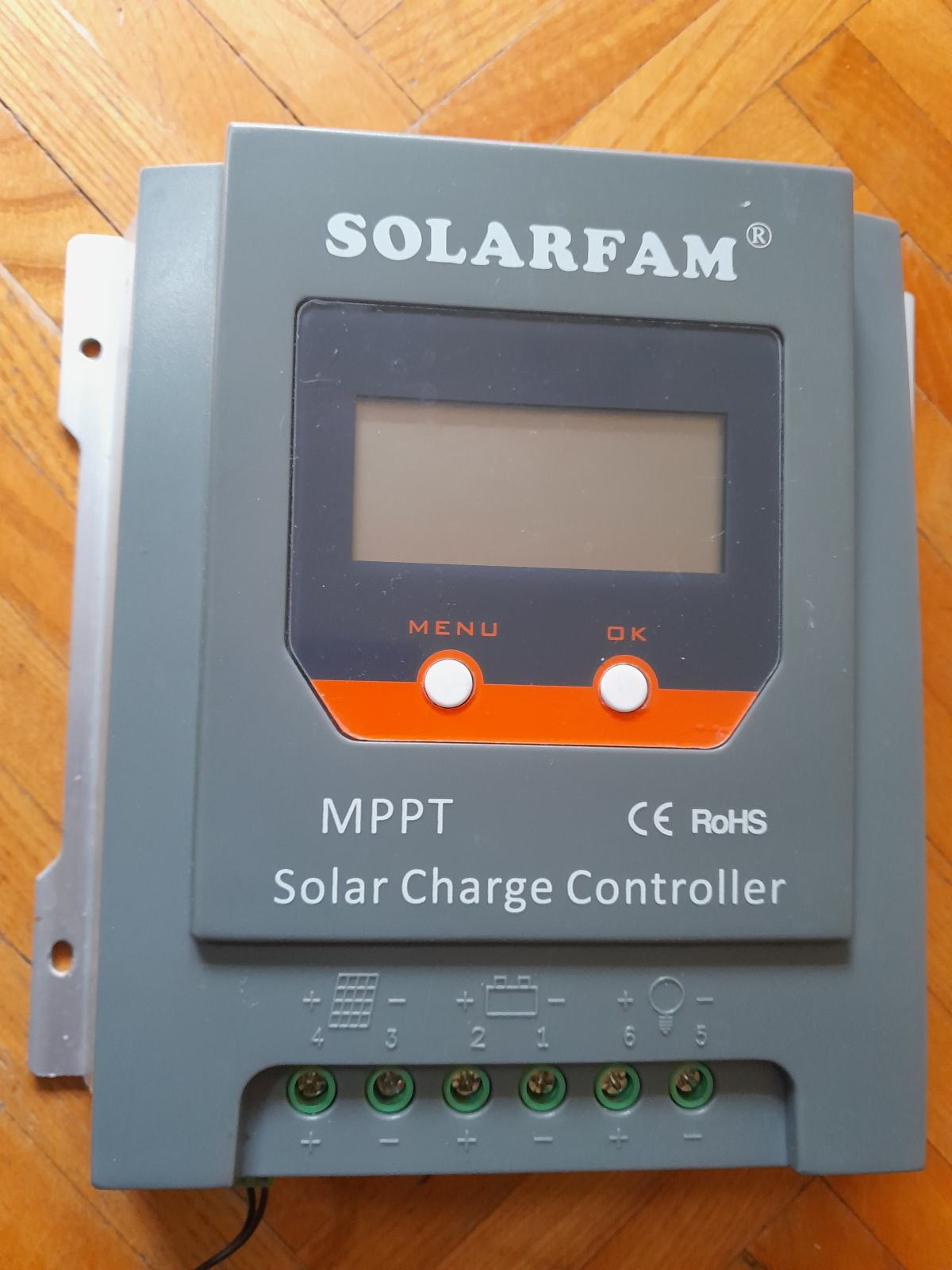SOLARNI REGULATOR MPPT SOLARFAM 20A