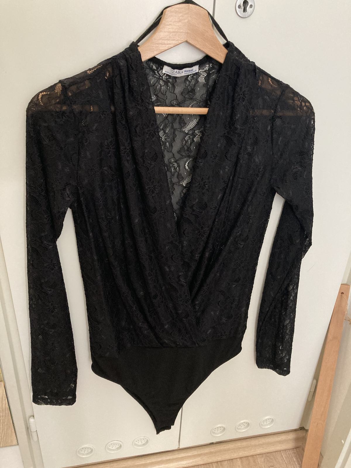 Eleganten bodi Zara
