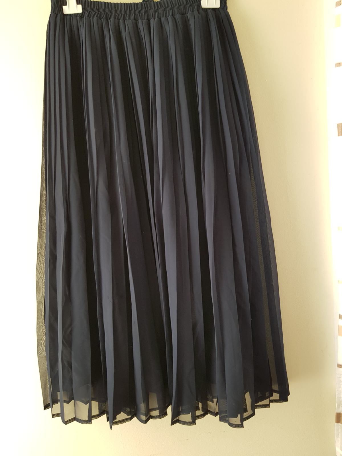 LABOD MODRO NOVO PLISE DOLGO KRILO 38/40