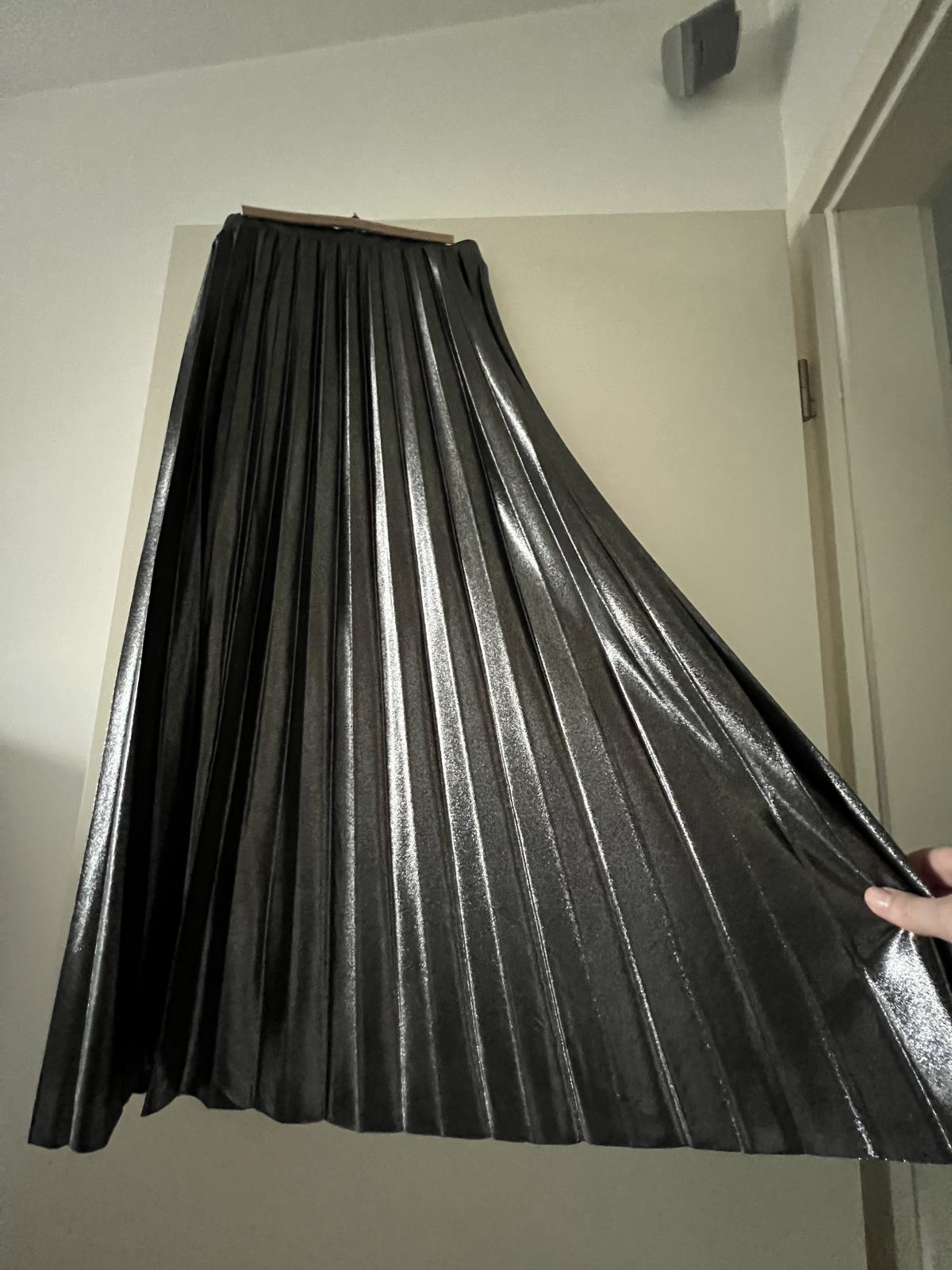 Usnjeno in plisirano krilo