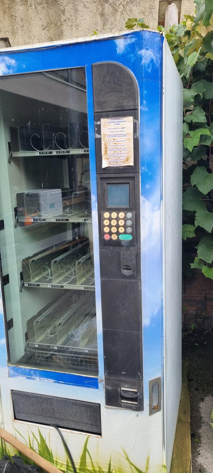 flašomat prodajni avtomat