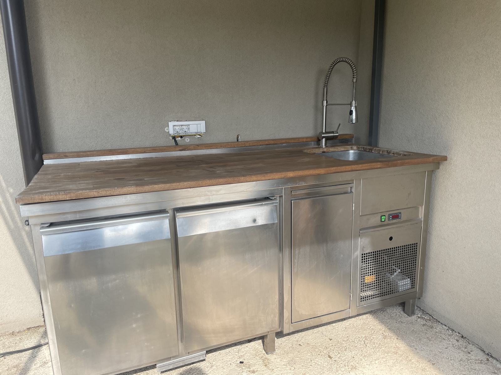 Inox hladilni pult kuhinja